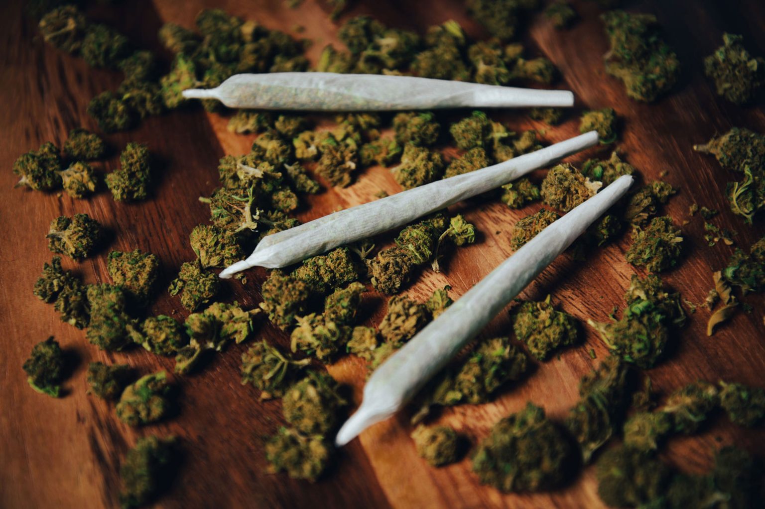 Rollin' with Style: Unique Joint and Blunt Rolling Techniques • Root ...